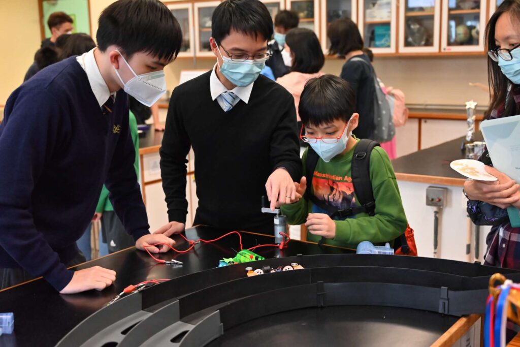 Our Information Day Enjoying a Full House – HKSYCIA Wong Tai Shan ...